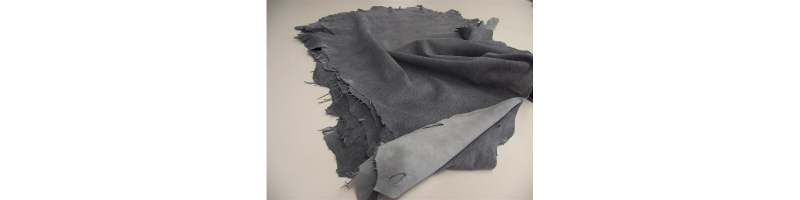 Große Auswahl im Netz - Leder Stoff Design und Leder Stoffe Online